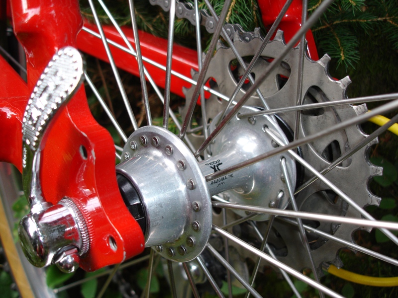 Rear radial spoking ??? | Retrobike